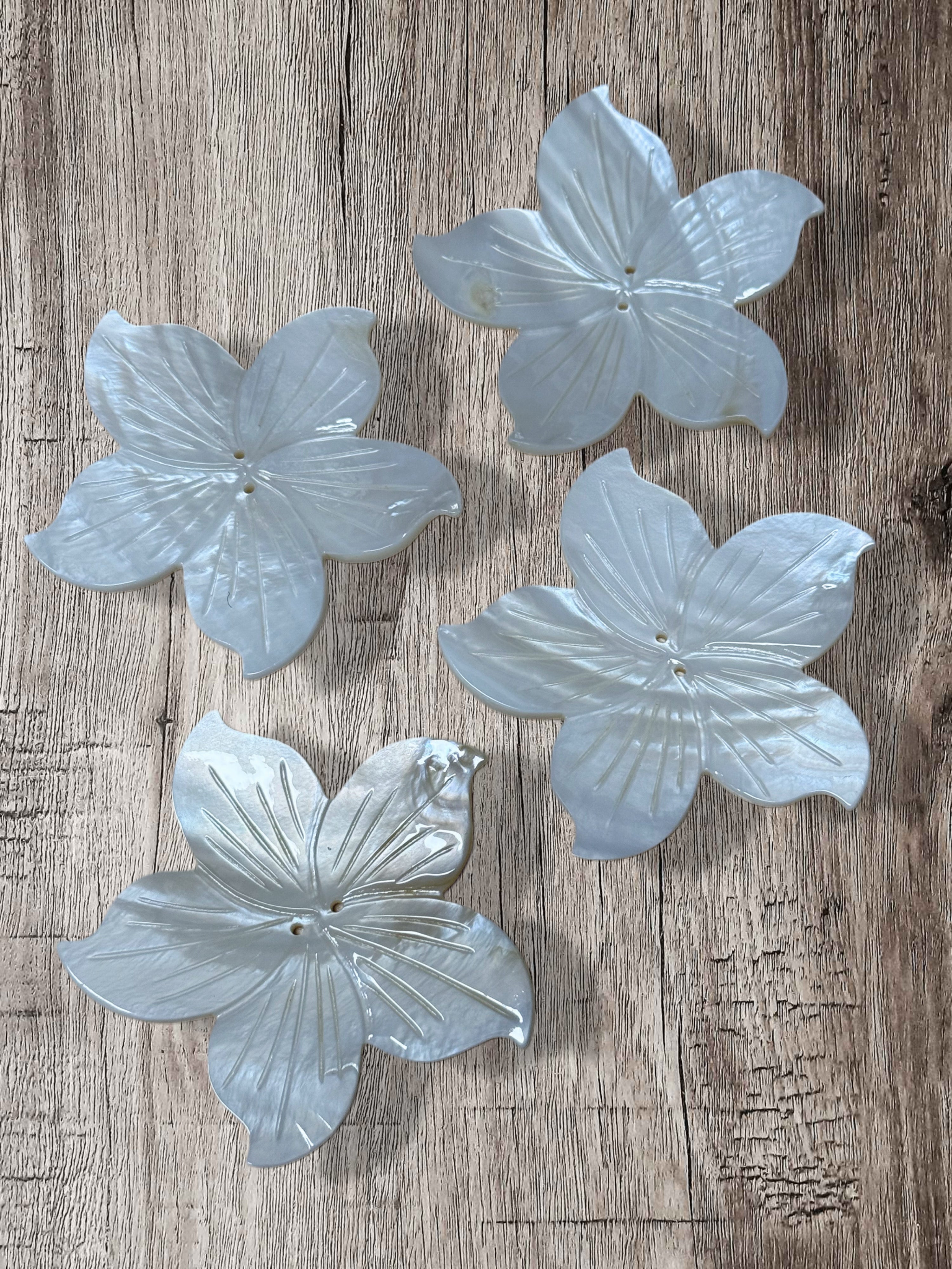 3” Flower 2 MOP Shell (pair) – 4 Generations Creations